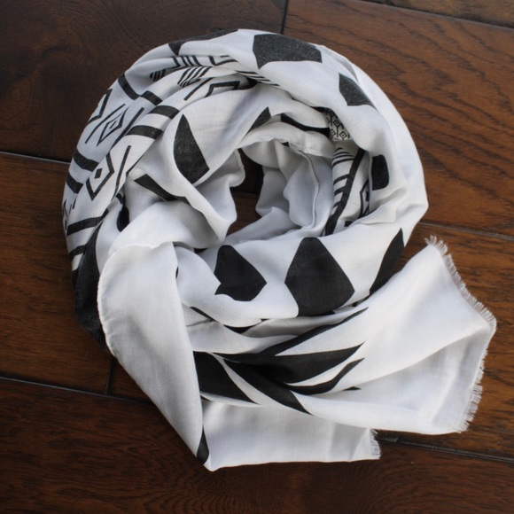 Accessories | Host Pick Black And White Tribal Scarf | Poshmark